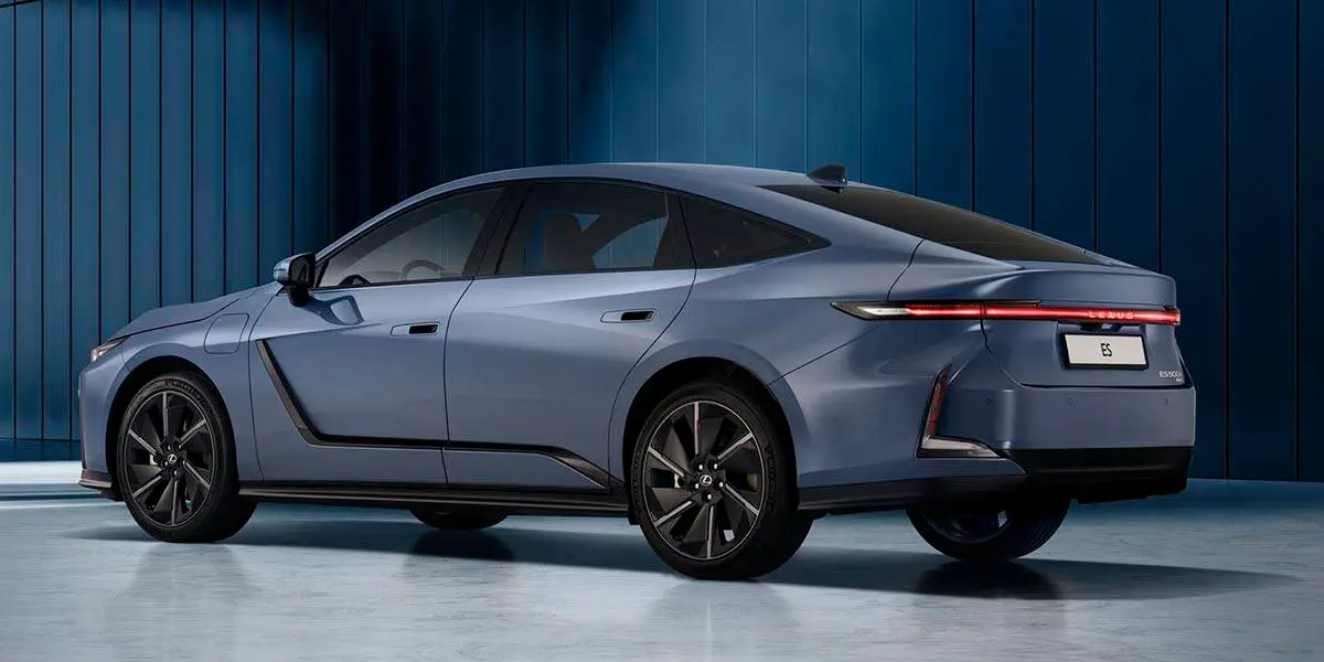 Lexus ES | Ficha técnica, precio y autonomía